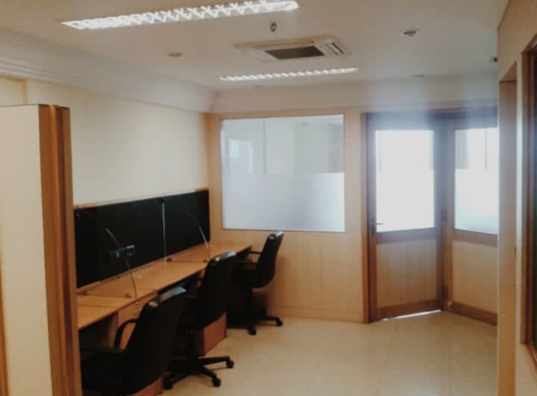 Rental Commercial Office Space 800 Sq.Ft. in Barton Centre, Ashok Nagar ...