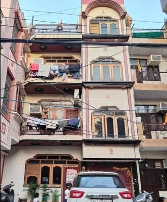 89+ Independent House near Kings Mall, Rohini Sector 10, Delhi for Sale