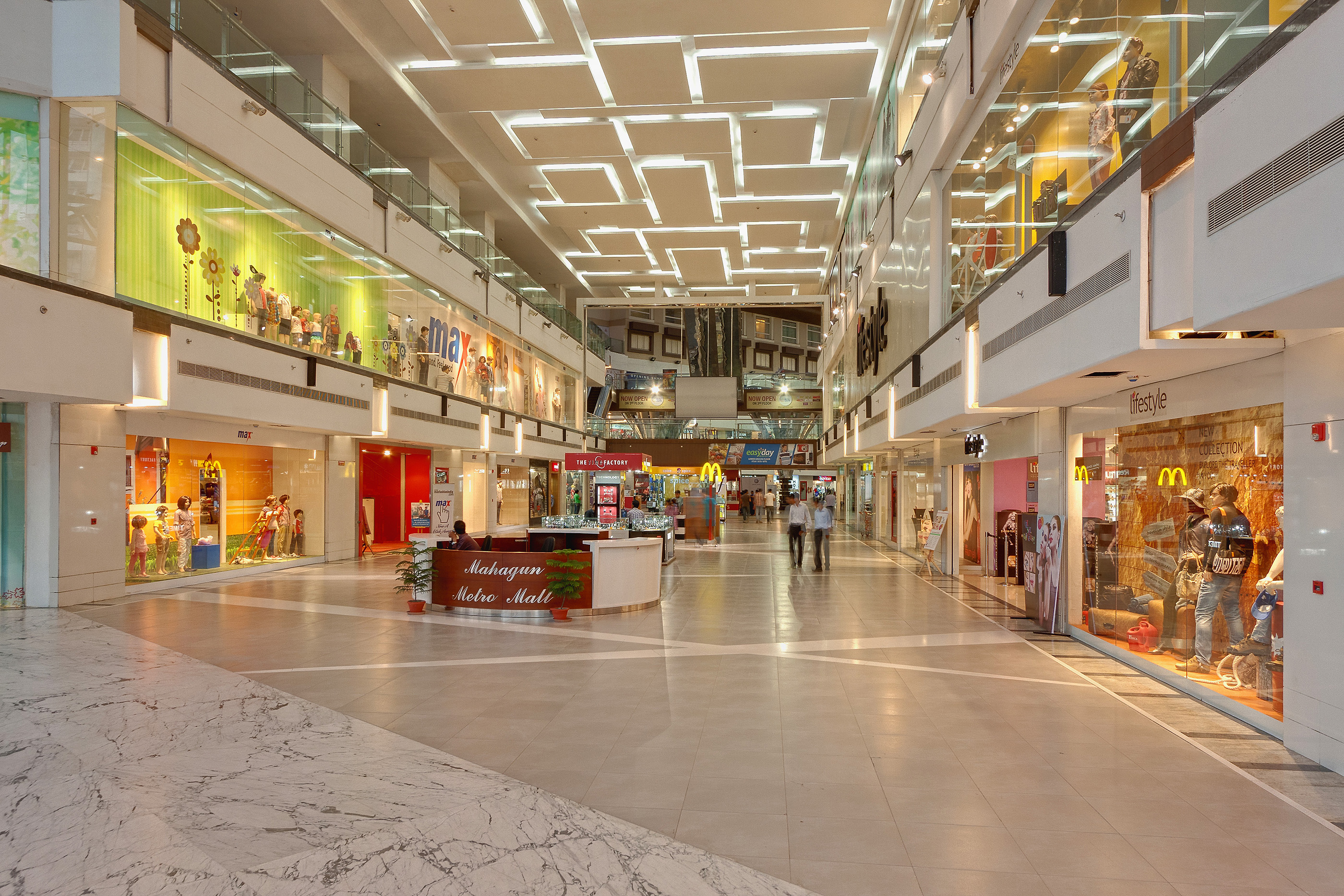 Resale Commercial Shop 329 Sq.Ft. in Mahagun Metro Mall, Vaishali ...