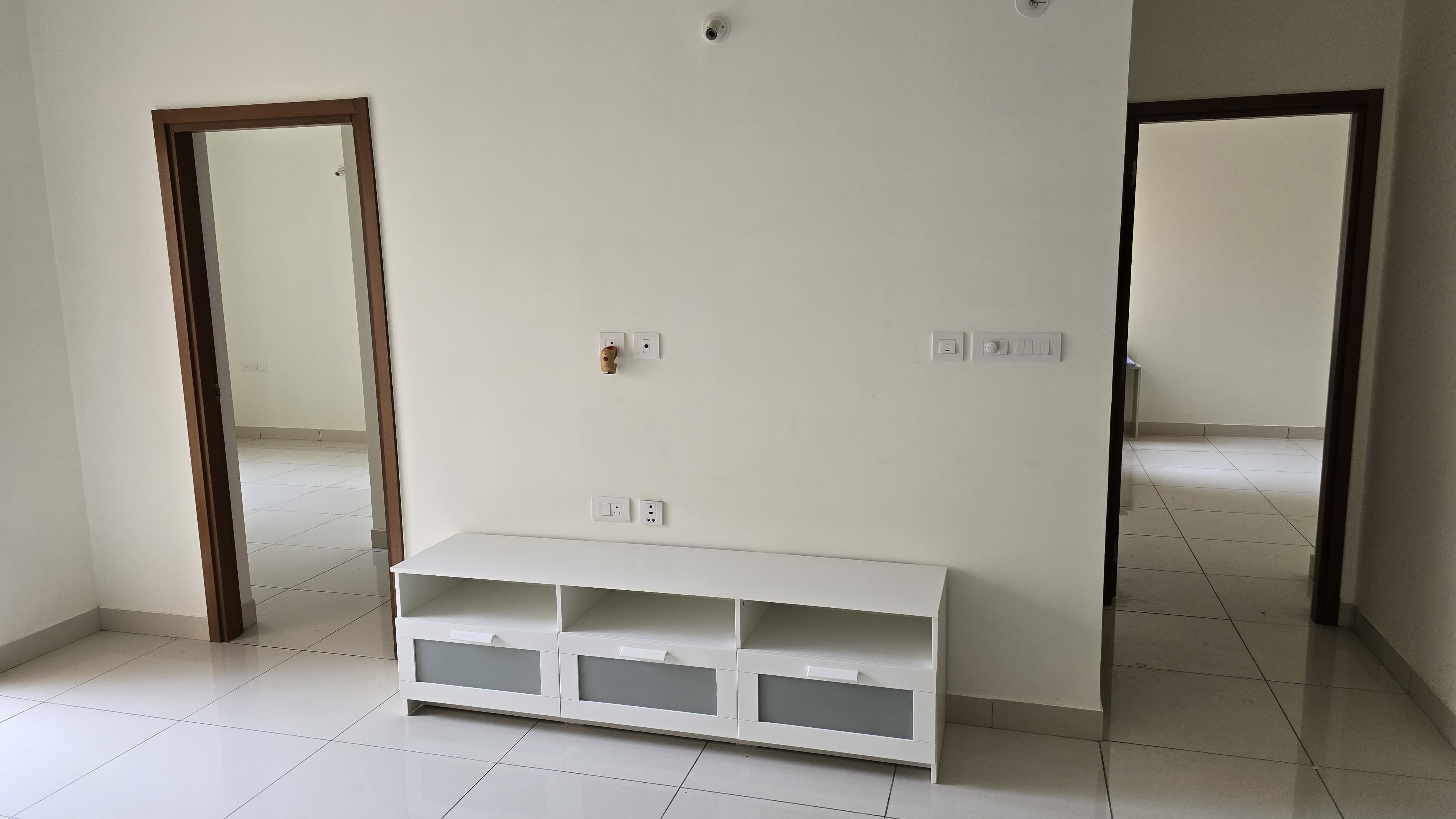 Rental 2 Bedroom 971 Sq.Ft. Apartment in Prestige Finsbury Park Hyde ...