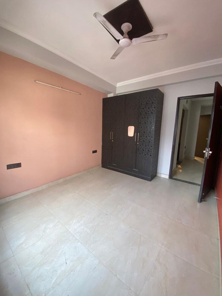 Rental 2 Bedroom 1700 Sq.Ft. Independent House in Unitech Infospace ...
