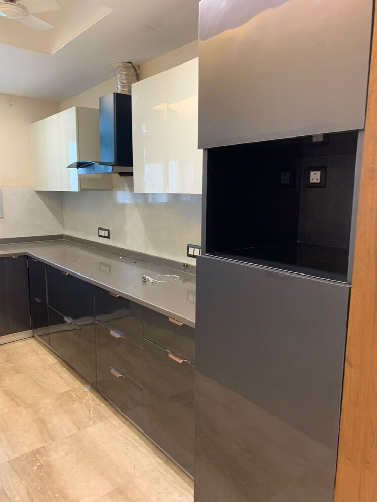 Rental 3 Bedroom 300 Sq.Yd. Builder Floor in DLF Atria, Dlf Phase ii ...