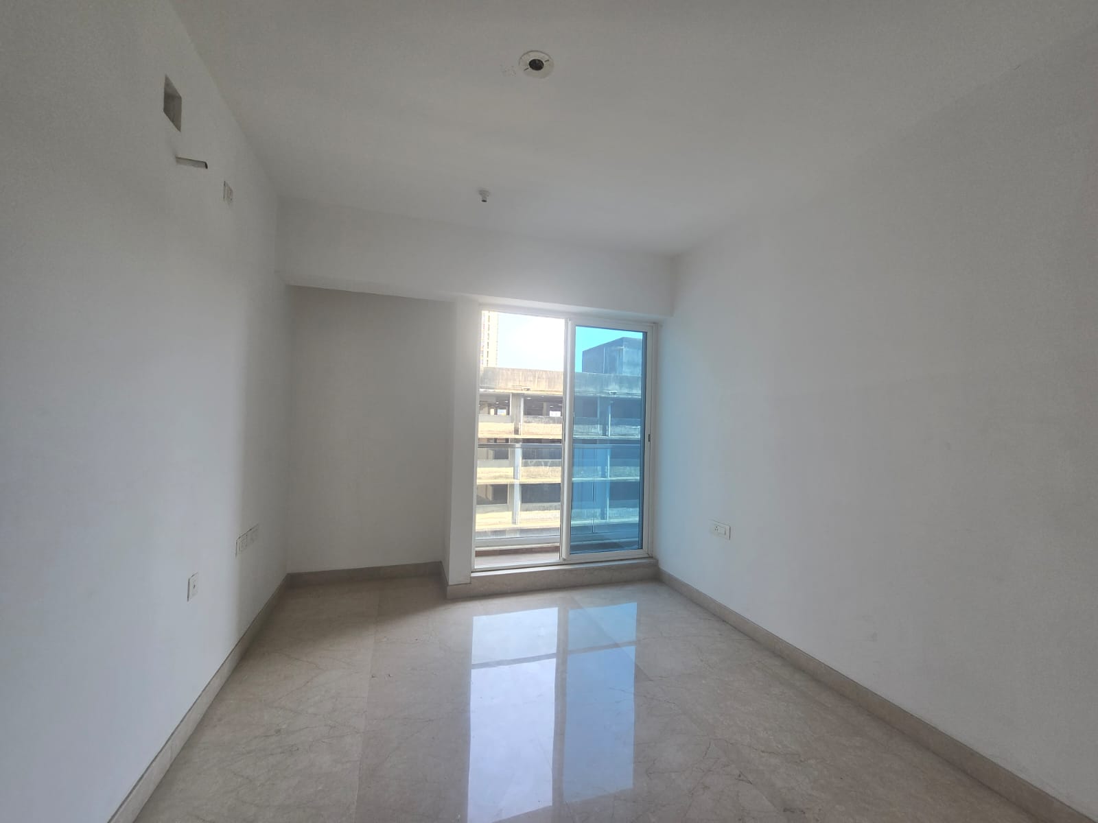 Resale 1 Bedroom 494 Sq.Ft. Apartment in Indiabulls One Indiabulls ...