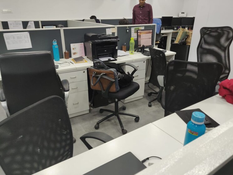 Rental Commercial Office Space 1550 Sq Ft In Omkar The Summit Business