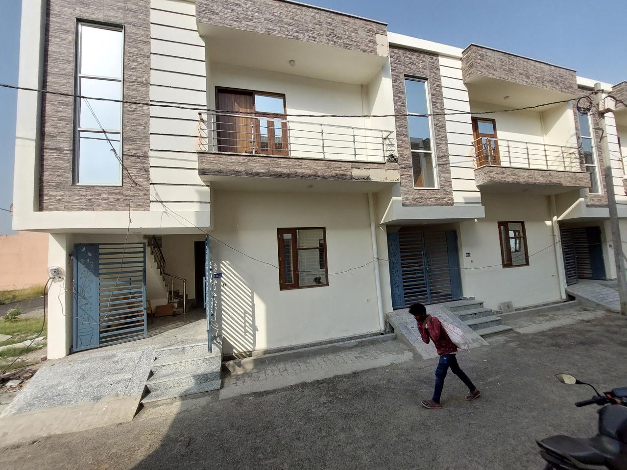 Resale 3 Bedroom 118 Sq.Yd. Independent House in Meerut Cantt Meerut ...