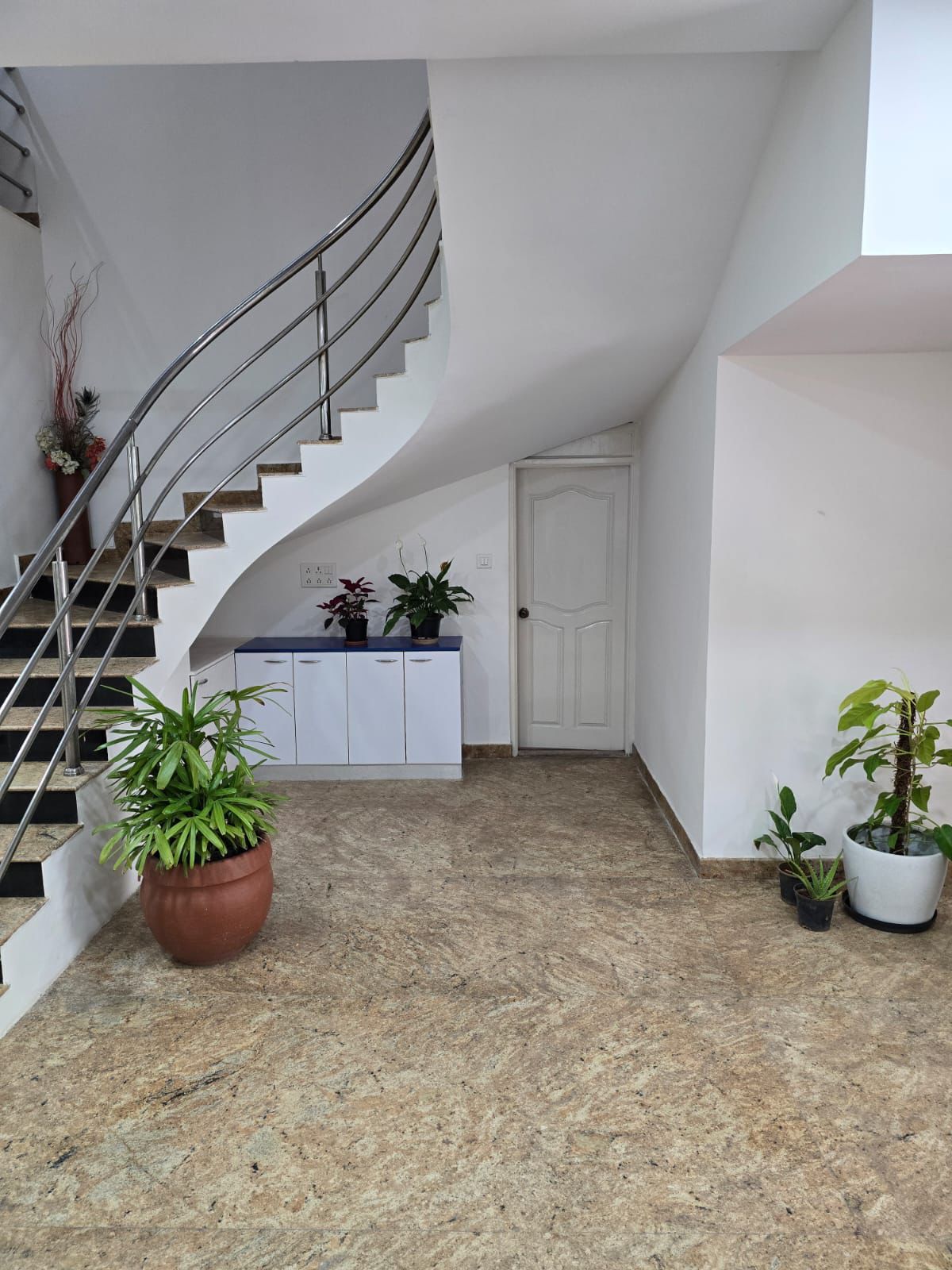 Rental 3 Bedroom 1975 Sq.Ft. Villa in Hsr Layout Bangalore - 8085931