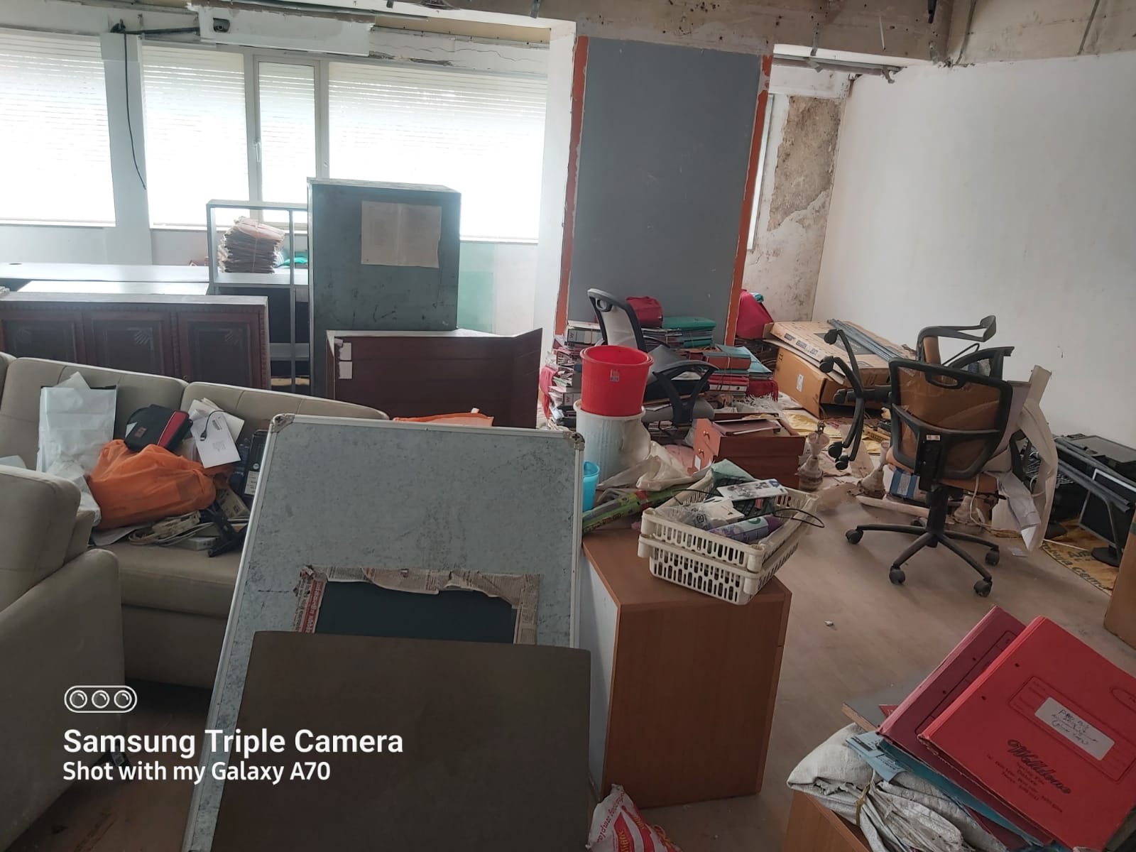 Resale Commercial Office Space 823 Sq.Ft. in Dalamal Tower, Nariman ...