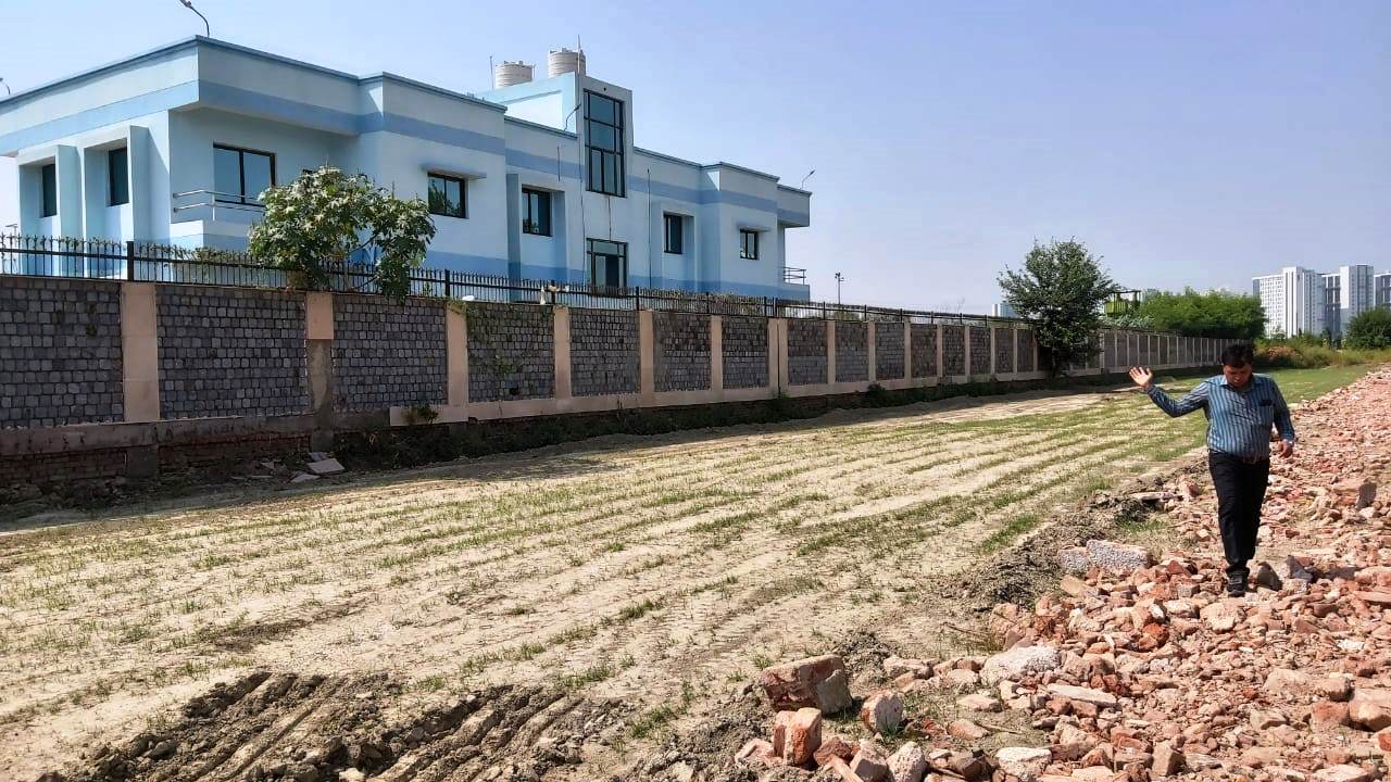 Resale 450 Sq.Ft. Plot in Sector 167 Noida - 8166546