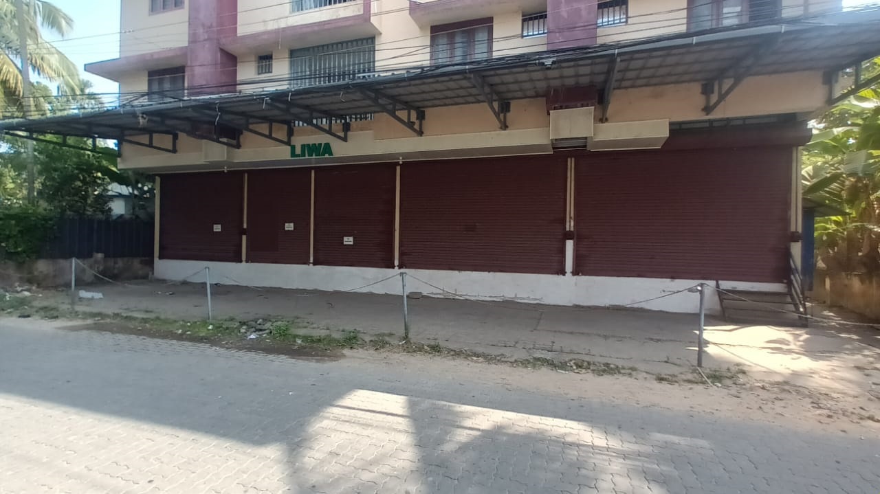 Rental Commercial Warehouse 1550 Sq.Ft. in Nettoor Kochi - 8180764