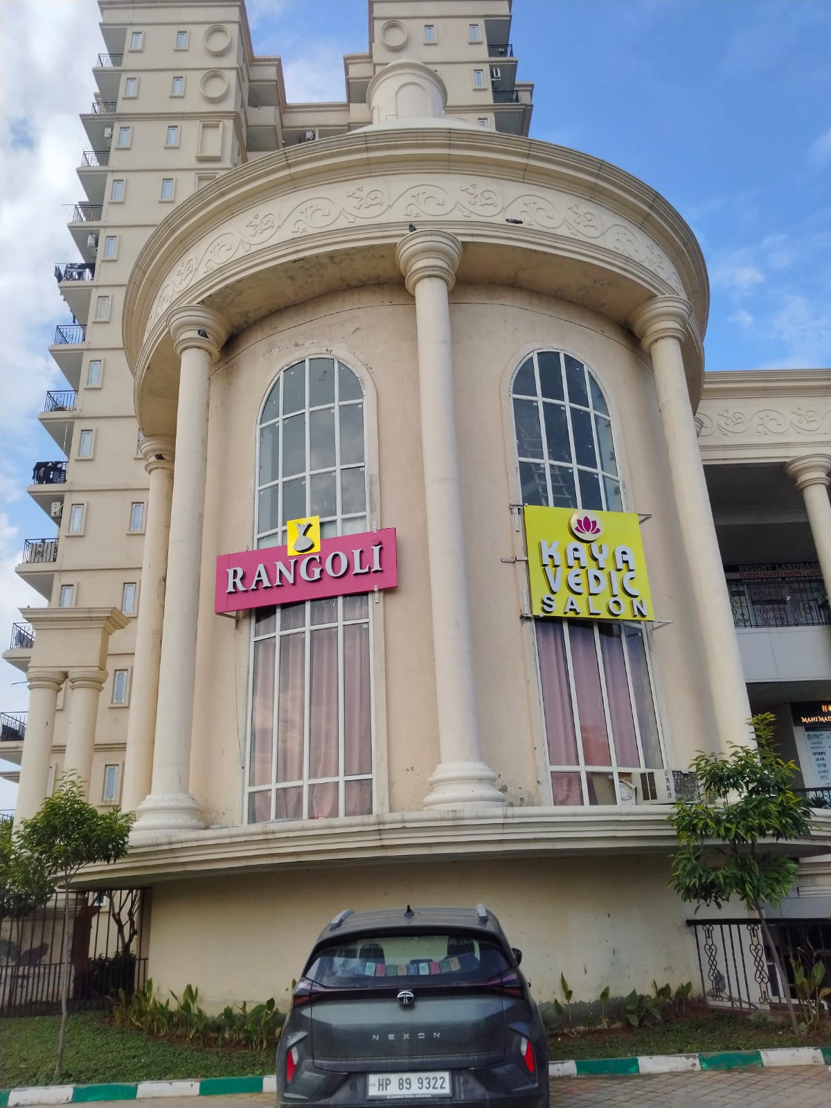 Resale Commercial Shop 1159 Sq.Ft. in Signature Global Infinity Mall ...