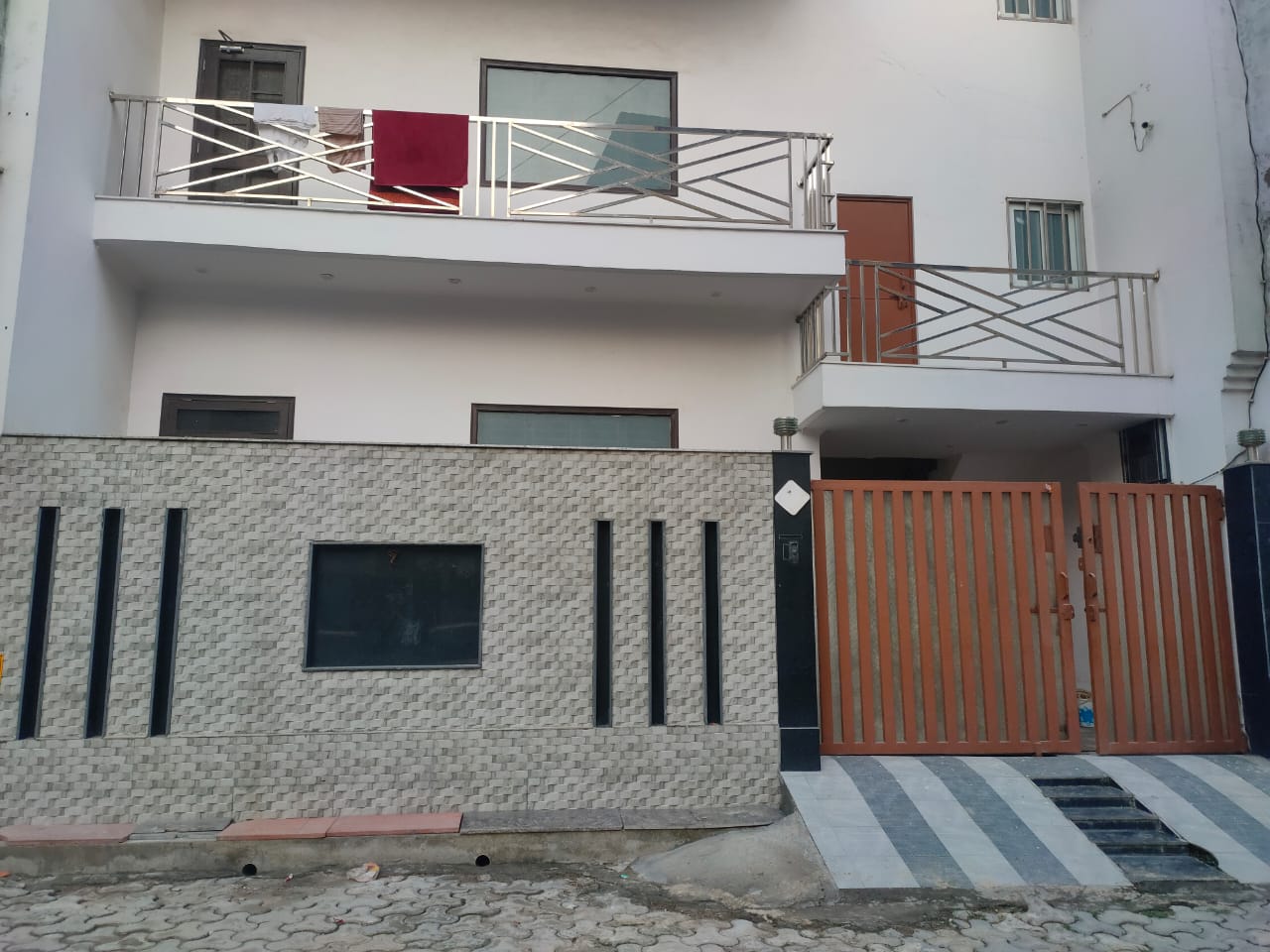 Resale 6+ Bedroom 120 Sq.Yd. Independent House in Raj Nagar Extension ...