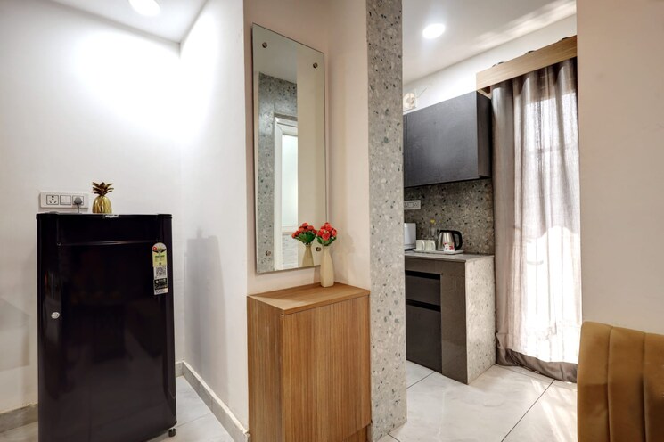 Rental 1 RK 550 Sq.Ft. Builder Floor in Sector 43 Gurgaon - 8191975