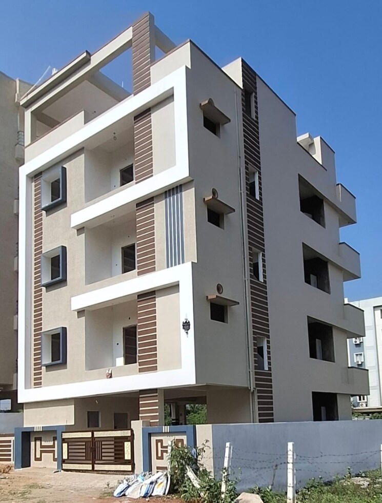 Resale 6+ Bedroom 200 Sq.Yd. Independent House in Madhurawada Vizag ...