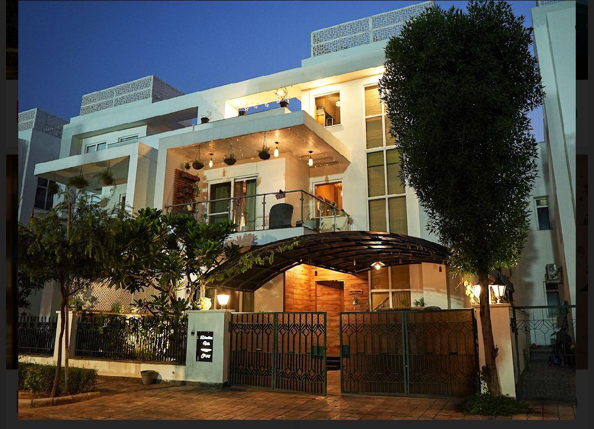 Resale 3 Bedroom 250 Sq.Yd. Villa in Central Park Flower Valley Aqua ...