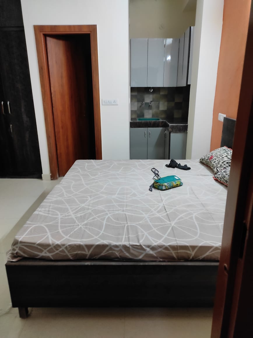 Rental 1 RK 300 Sq.Ft. Builder Floor in Sushant Lok 2, Sector 57 ...
