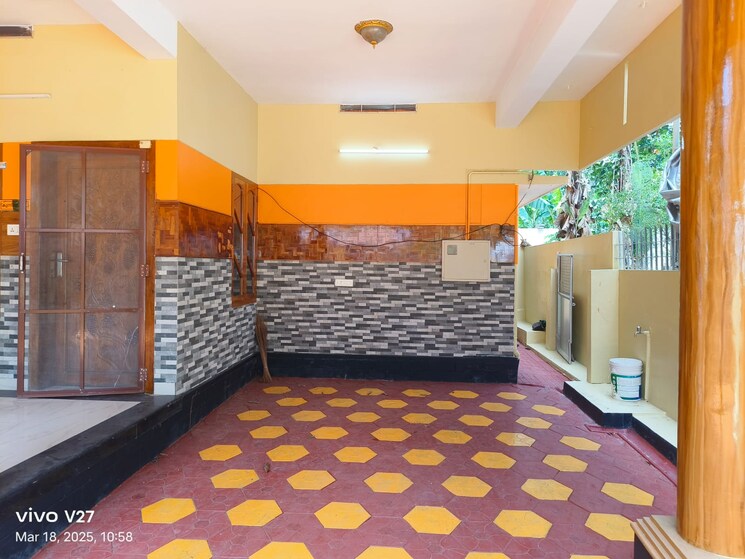 Resale 4 Bedroom 2700 Sq.Ft. Independent House in Nettayam ...