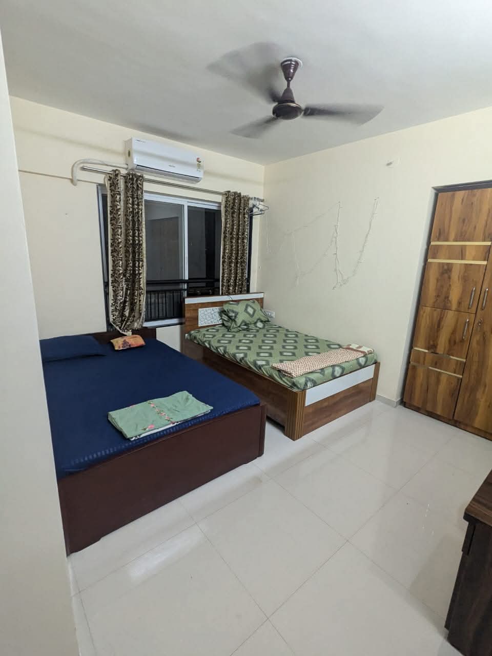 Riddhi Garden Pg for Boys & Girls, Hostels in Riddhi Gardens, Mumbai ...