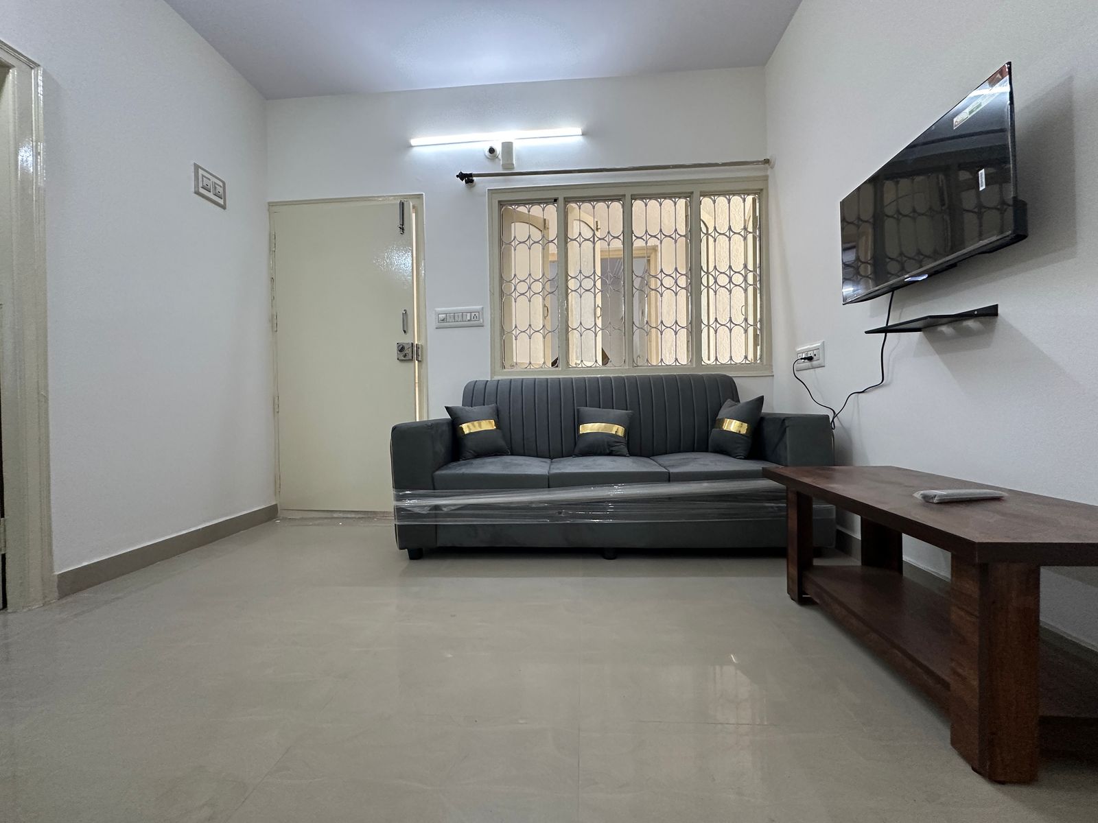 Rental 1 Bedroom 600 Sq.Ft. Apartment in PSS Plaza, New Thippasandra ...