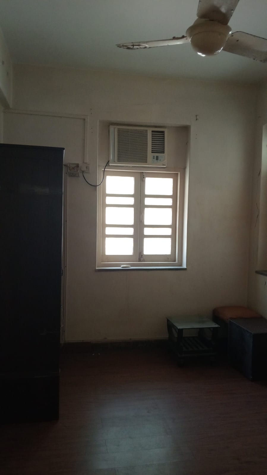 Rental 1 Bedroom 230 Sq.Ft. Apartment in Naigaon West Mumbai - 8397365