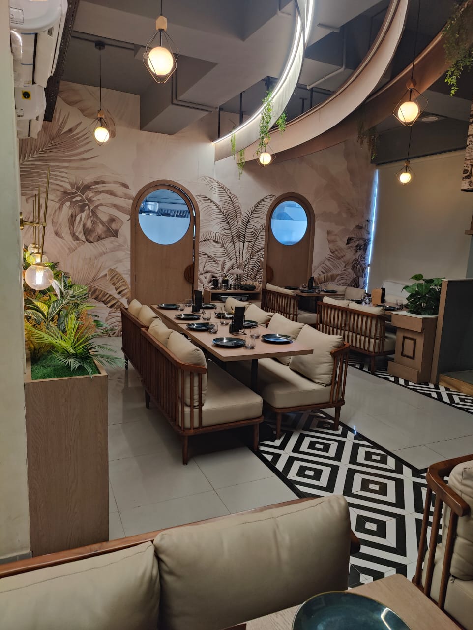 Rental Commercial Showroom 2700 Sq.Ft. in Times Square Arcade 2 ...