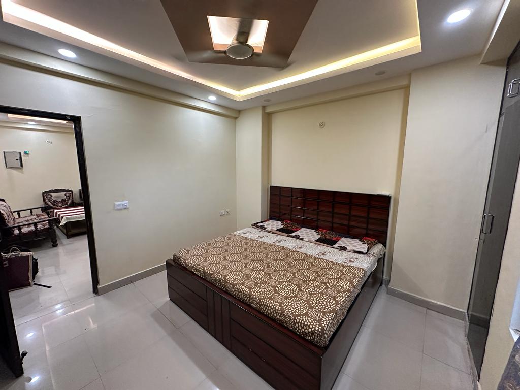 Rental 3 Bedroom 1275 Sq.Ft. Apartment in Vasu Fortune Residency, Raj ...