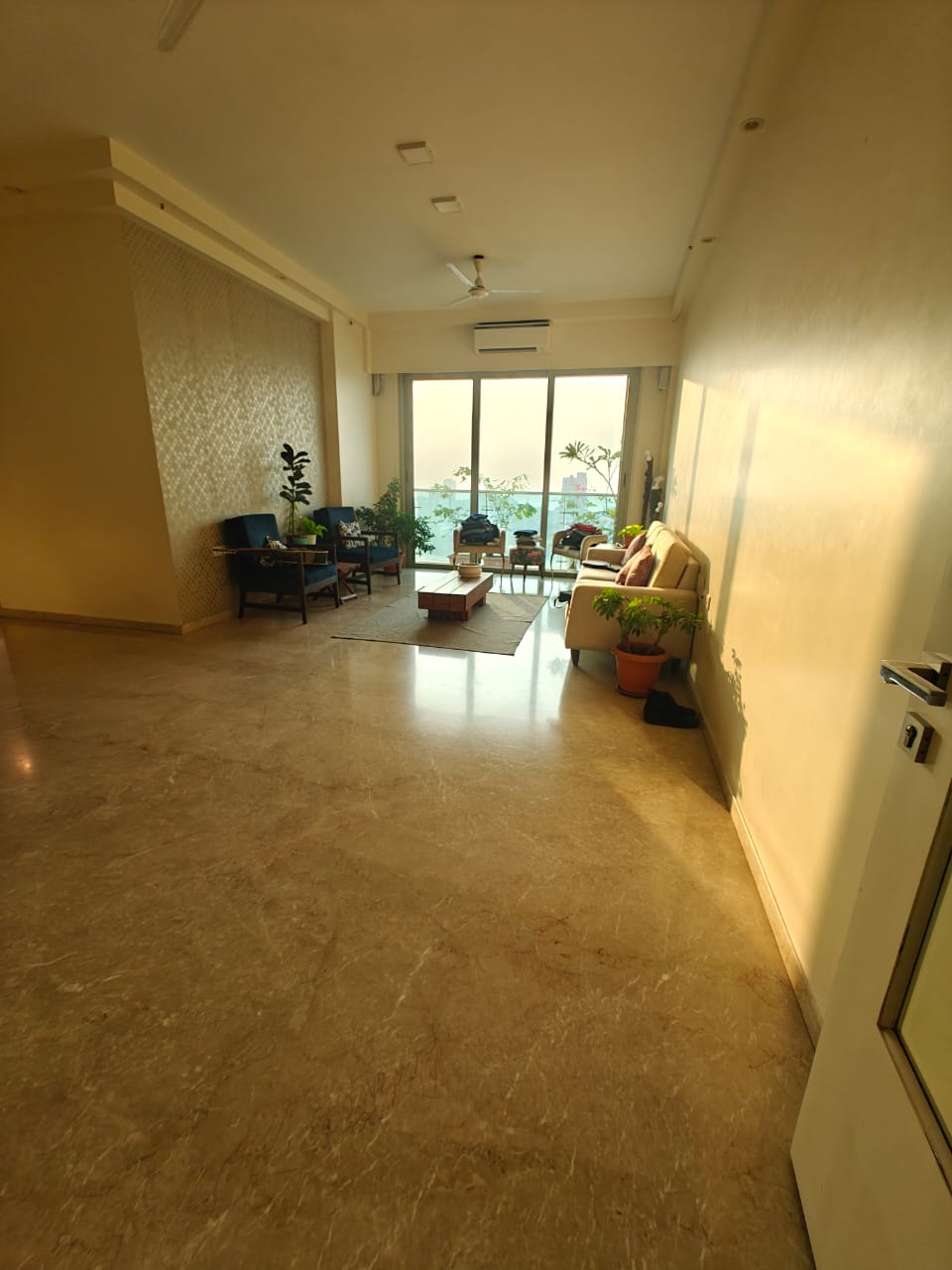 Rental 3 Bedroom 1300 Sq.Ft. Apartment in Sheth Beau Pride, Bandra West Mumbai - 8450233