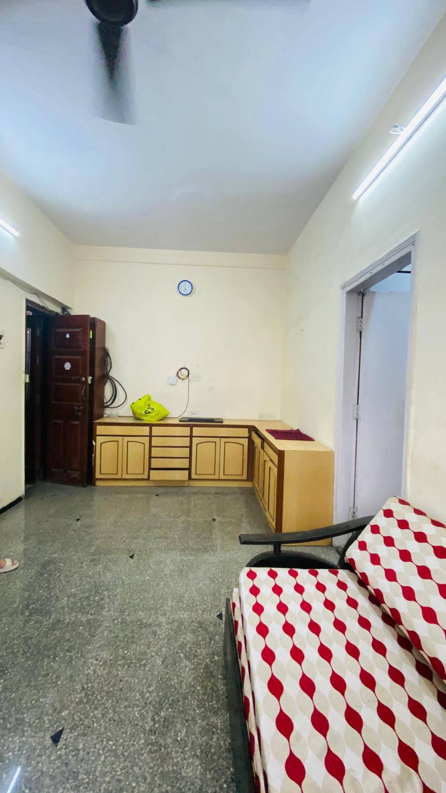 Rental 1 Bedroom 300 Sq.Ft. Apartment in Sumitra Sadan Vile Parle West, Vile Parle West Mumbai ...