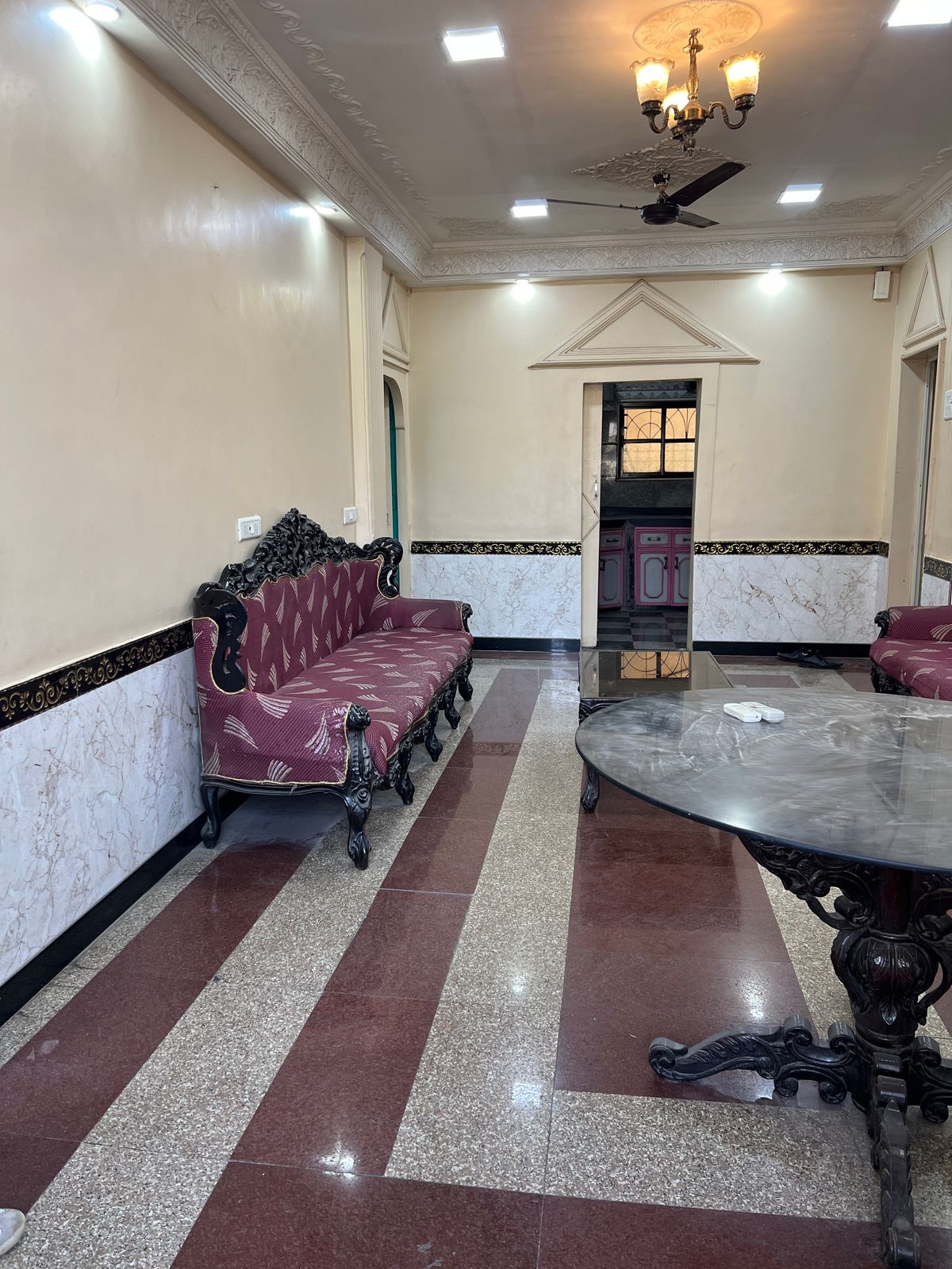 Rental 2 Bedroom 800 Sq.Ft. Apartment in Bandra West Mumbai - 8466755