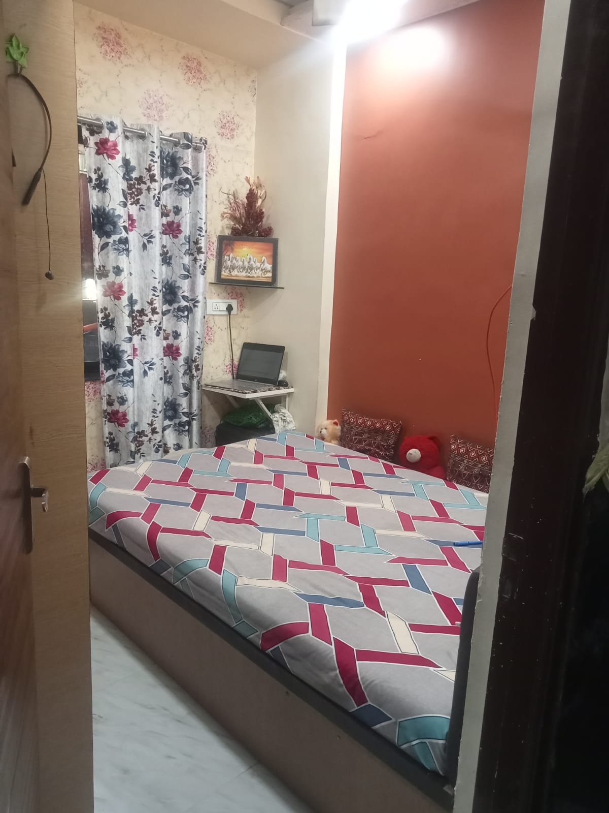 Rental 1 RK 300 Sq.Ft. Apartment in HDIL Dheeraj Upvan 1, Borivali East ...