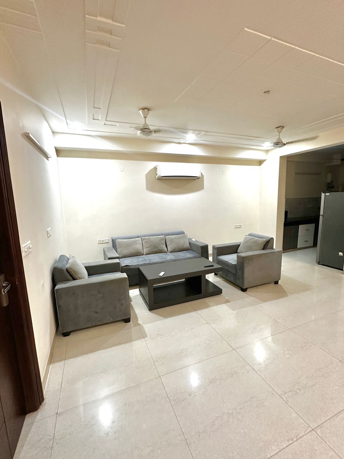 Rental 3 Bedroom 263 Sq.Yd. Builder Floor in Ansal Sushant Lok I ...