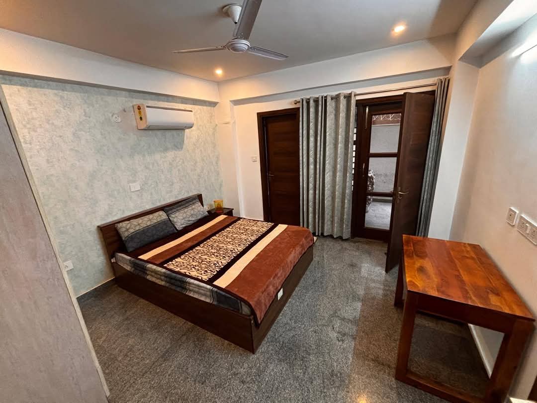 Rental 4 Bedroom 4545 Sq.Ft. Apartment in Parx Laureate, Sector 108 ...