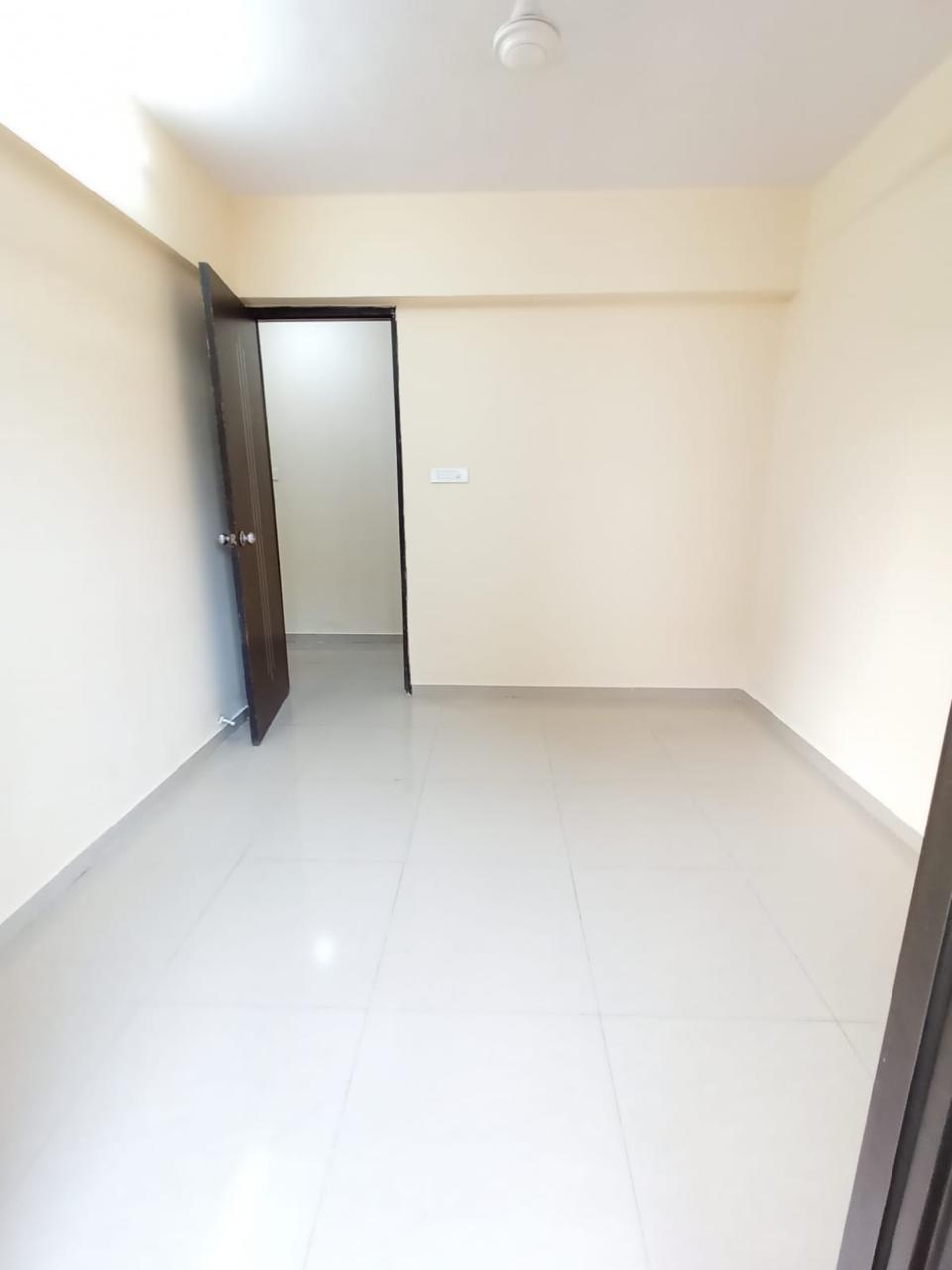 Resale 2 Bedroom 533 Sq.Ft. Apartment in Hyde Park CHS, Kharghar Navi ...