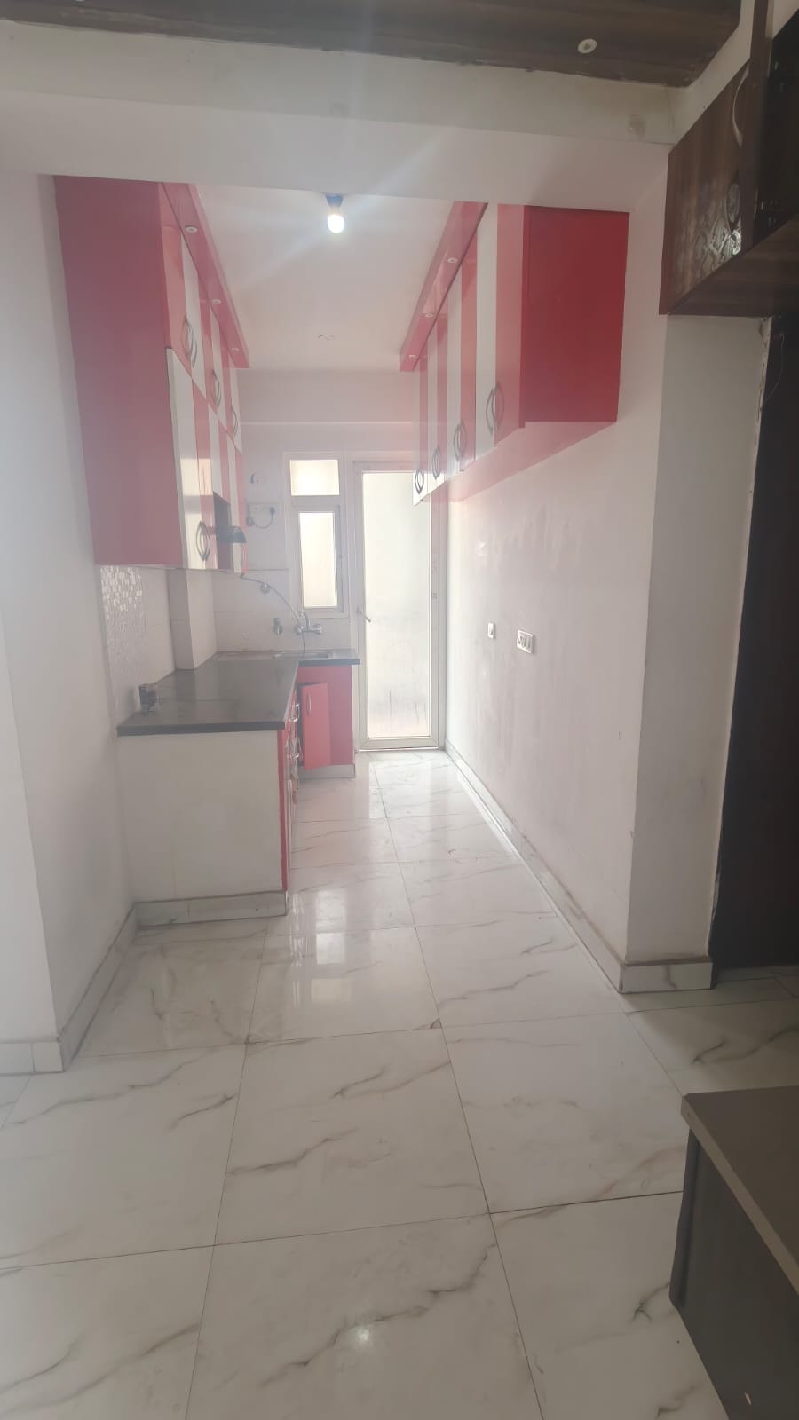 Rental 2 Bedroom 1100 Sq.Ft. Apartment in VVIP Homes, Gaur City 2 ...