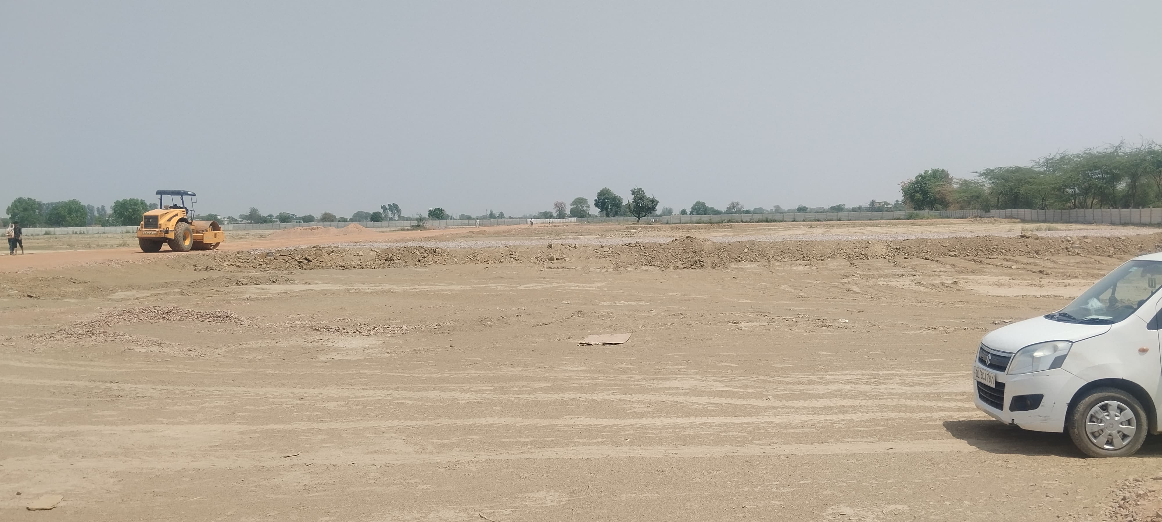 Resale Commercial Industrial Plot 295 Sq.Mt. in Alpha 1 Greater Noida Greater Noida - 8505873