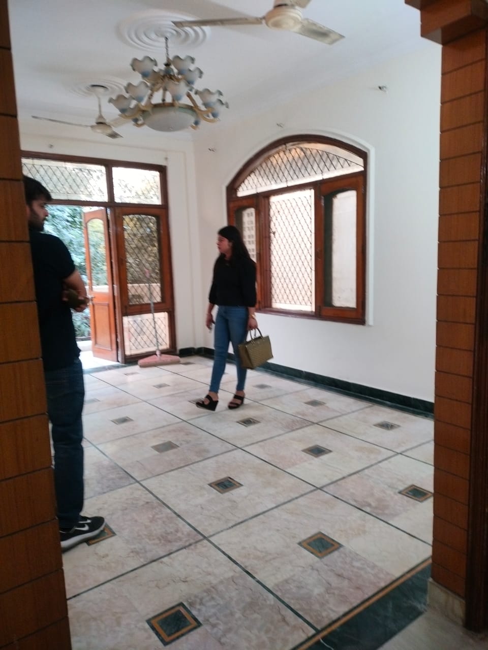 Rental 2 Bedroom 1200 Sq.Ft. Builder Floor in DLF Square, Sector 25 ...