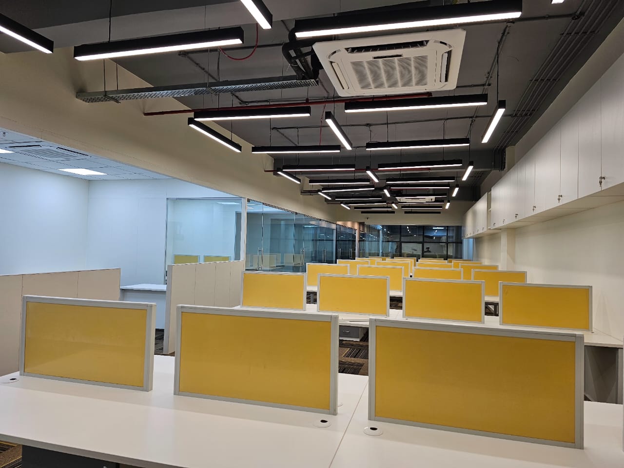 Rental Commercial Office Space 5075 Sq.Ft. in Arihant Aura, Turbhe Navi ...