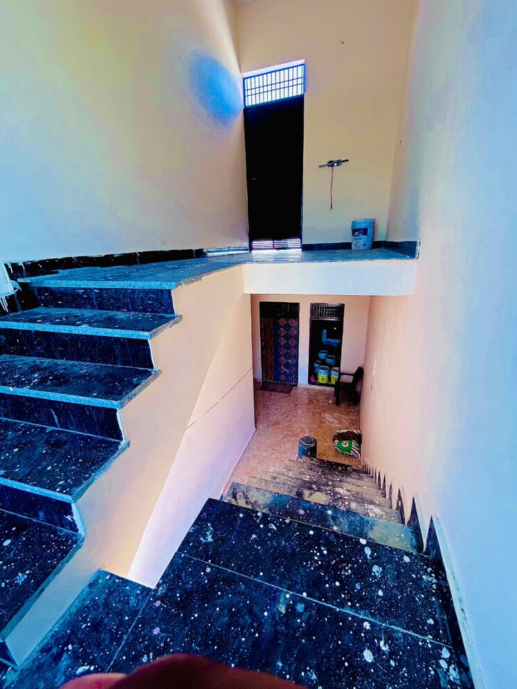 Resale 2 Bedroom 70 Sq.Yd. Builder Floor in Kavi Nagar Ghaziabad - 8568231