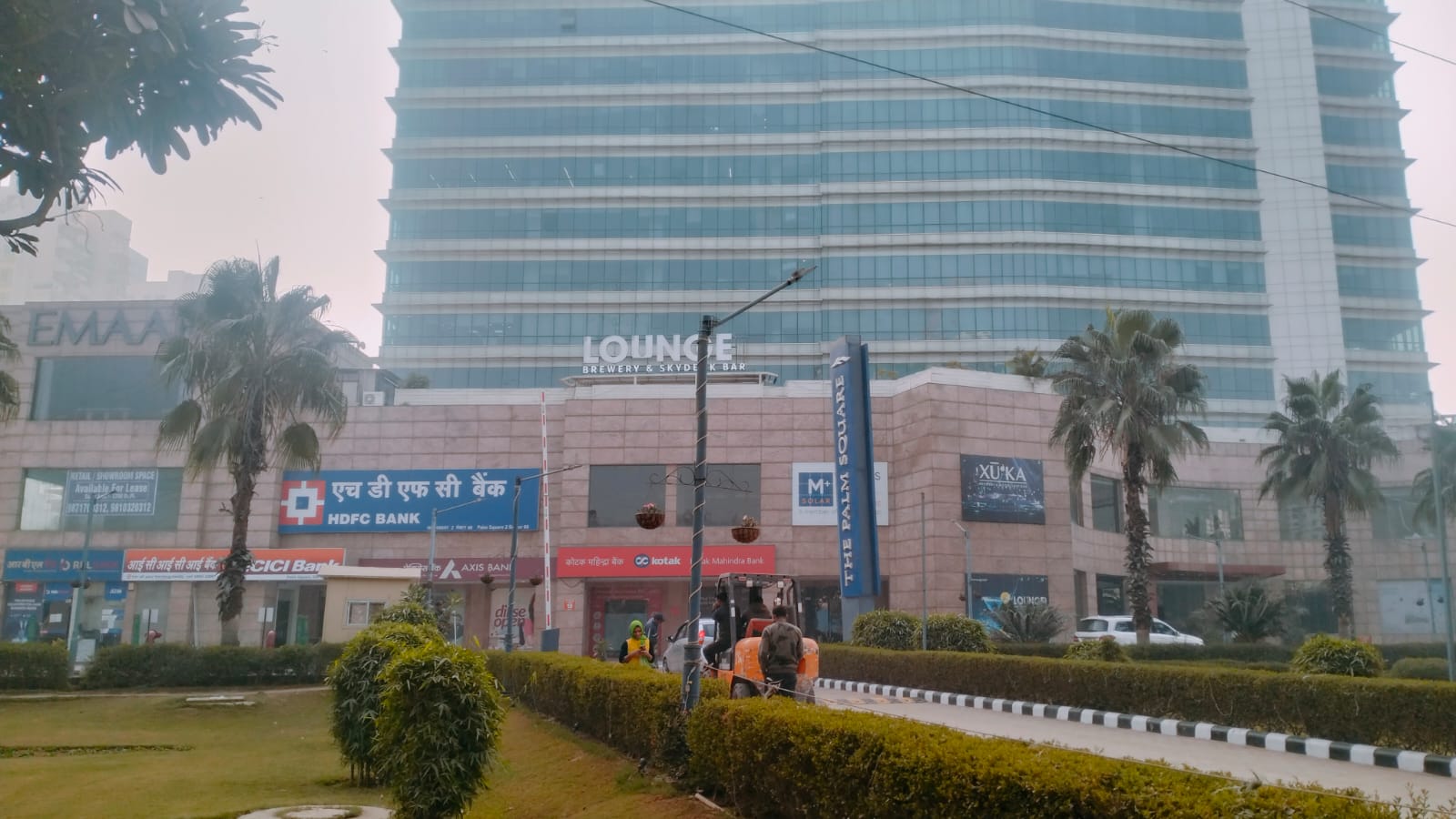 Resale Commercial Office Space 679 Sq.Ft. in Emaar The Palm Square ...