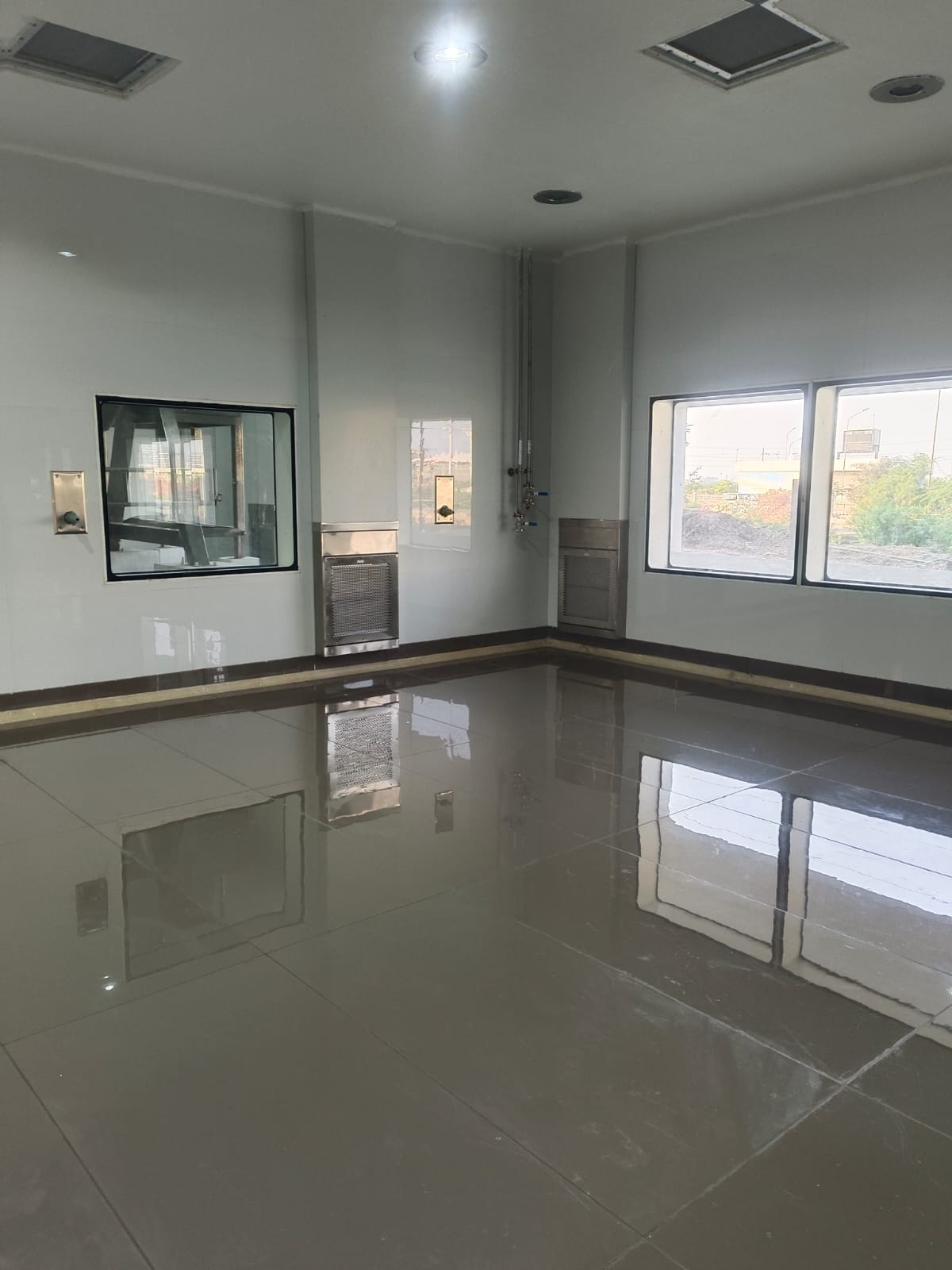 Rental Commercial Industrial Plot 66000 Sq.Ft. in Sector 83 Noida - 8586993