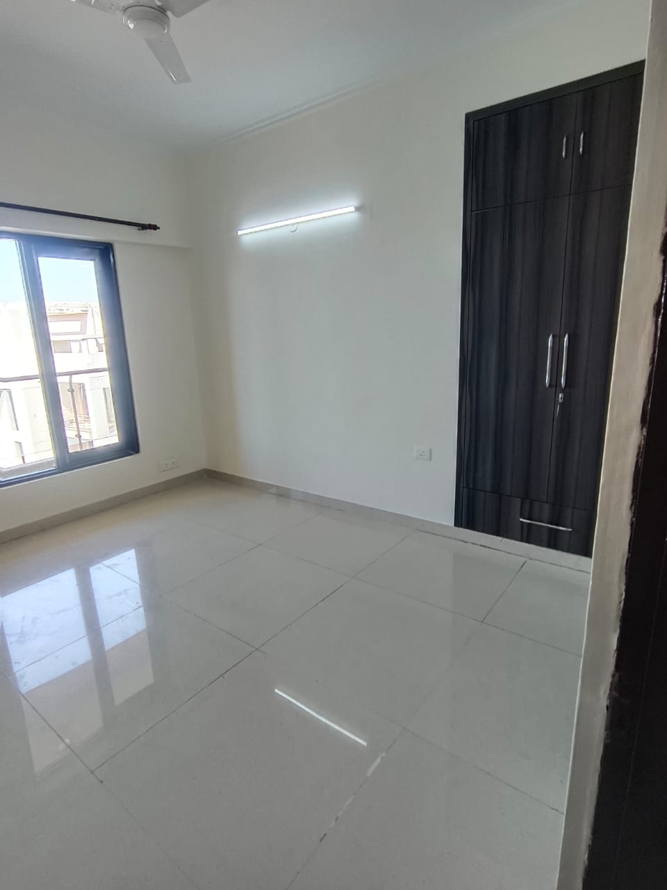 Resale 3 Bedroom 1440 Sq.Ft. Apartment in Signature Global Park, Sohna ...