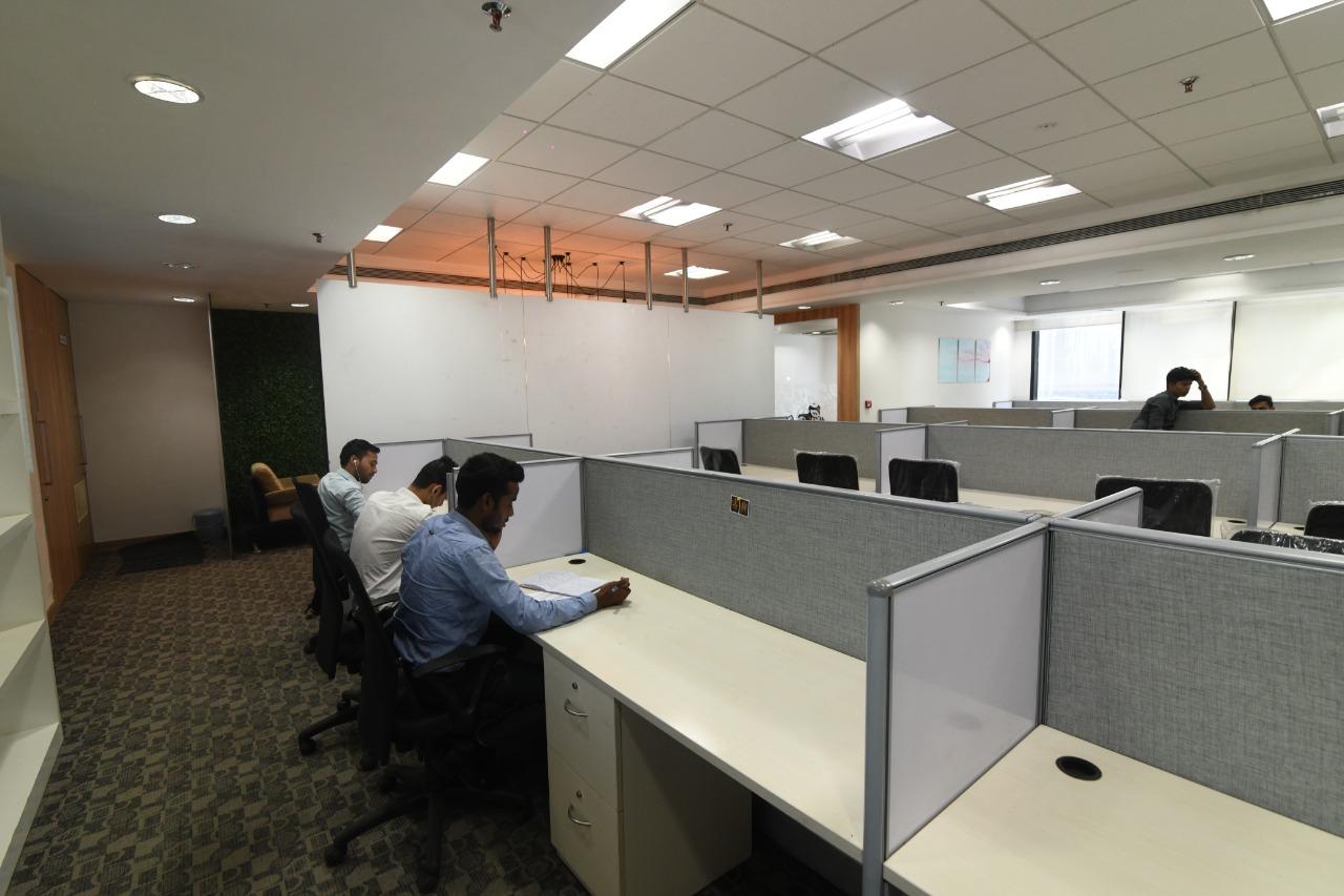 Resale Commercial Office Space 1168 Sq.Ft. in Emaar The Palm Square ...