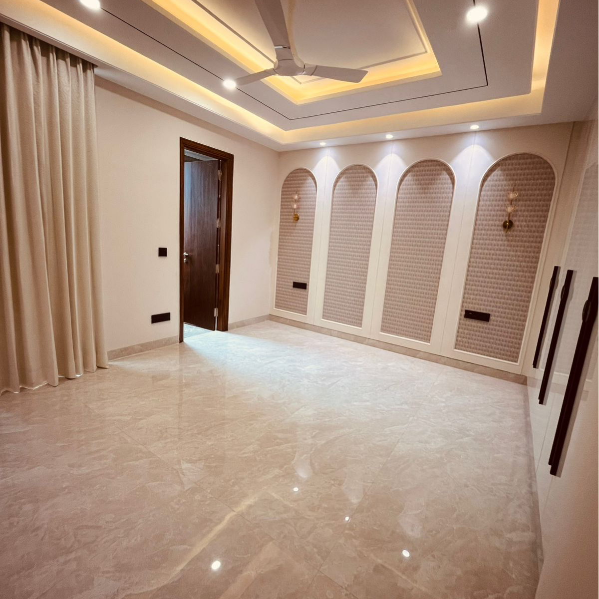 Resale 4 Bedroom 300 Sq.Ft. Builder Floor in Ireo The Grand Hyatt ...