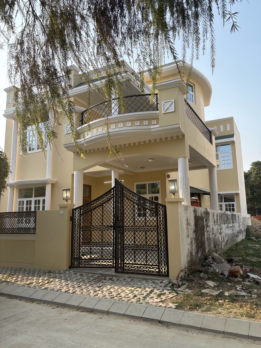 Resale 3 Bedroom 2152 Sq.Ft. Villa in Omaxe City, Omaxe City Lucknow ...