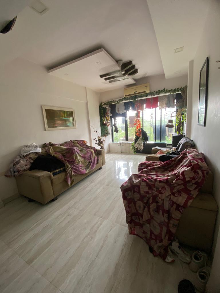 Rental 2 Bedroom 850 Sq.Ft. Apartment in Bandra West Mumbai - 8700925