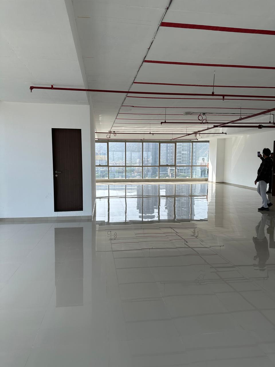 Rental Commercial Office Space 1302 Sq.Ft. in Runwal R Square, Mulund ...