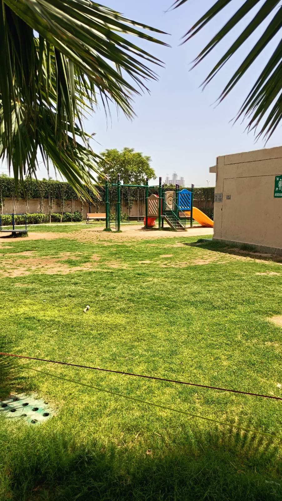 Resale 3 Bedroom 735 Sq.Ft. Apartment in Signature Global Synera ...