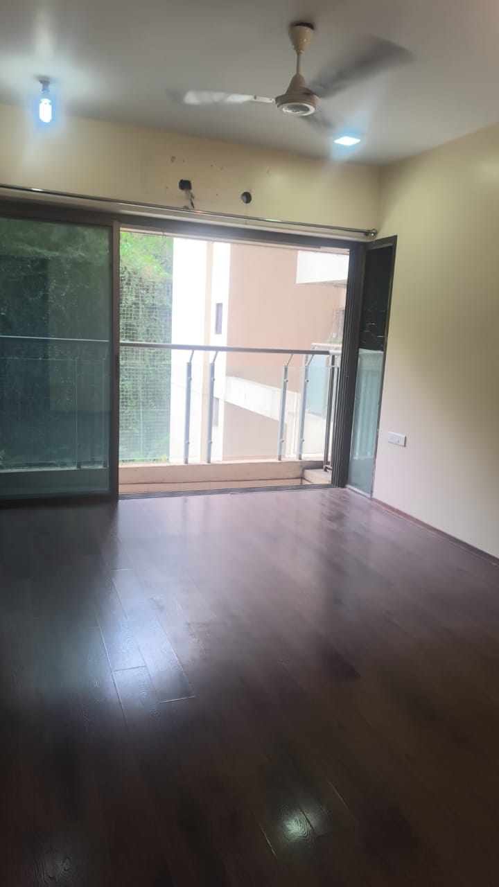 Resale 2 Bedroom 1080 Sq.Ft. Apartment in Nimbus The Hyde park, Sector ...