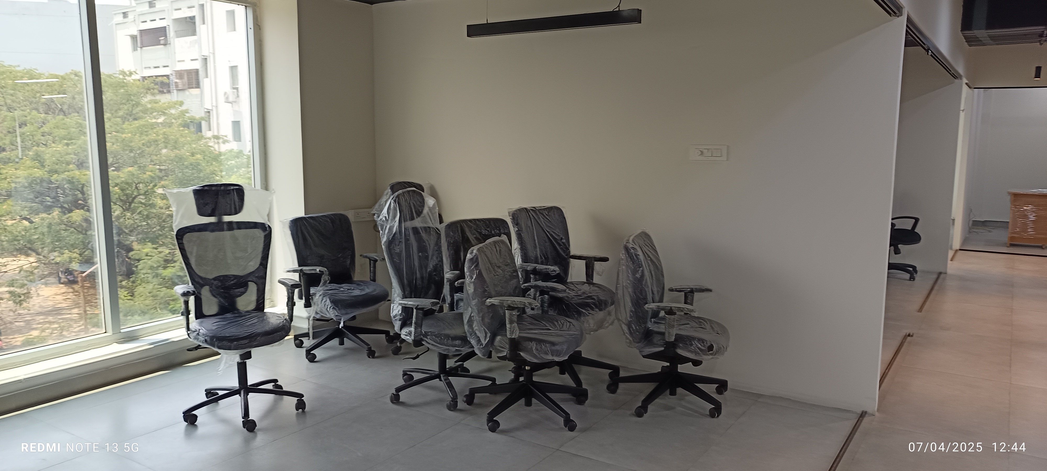 Rental Commercial Office Space 4100 Sq.Ft. in RS Towers Madhapur ...