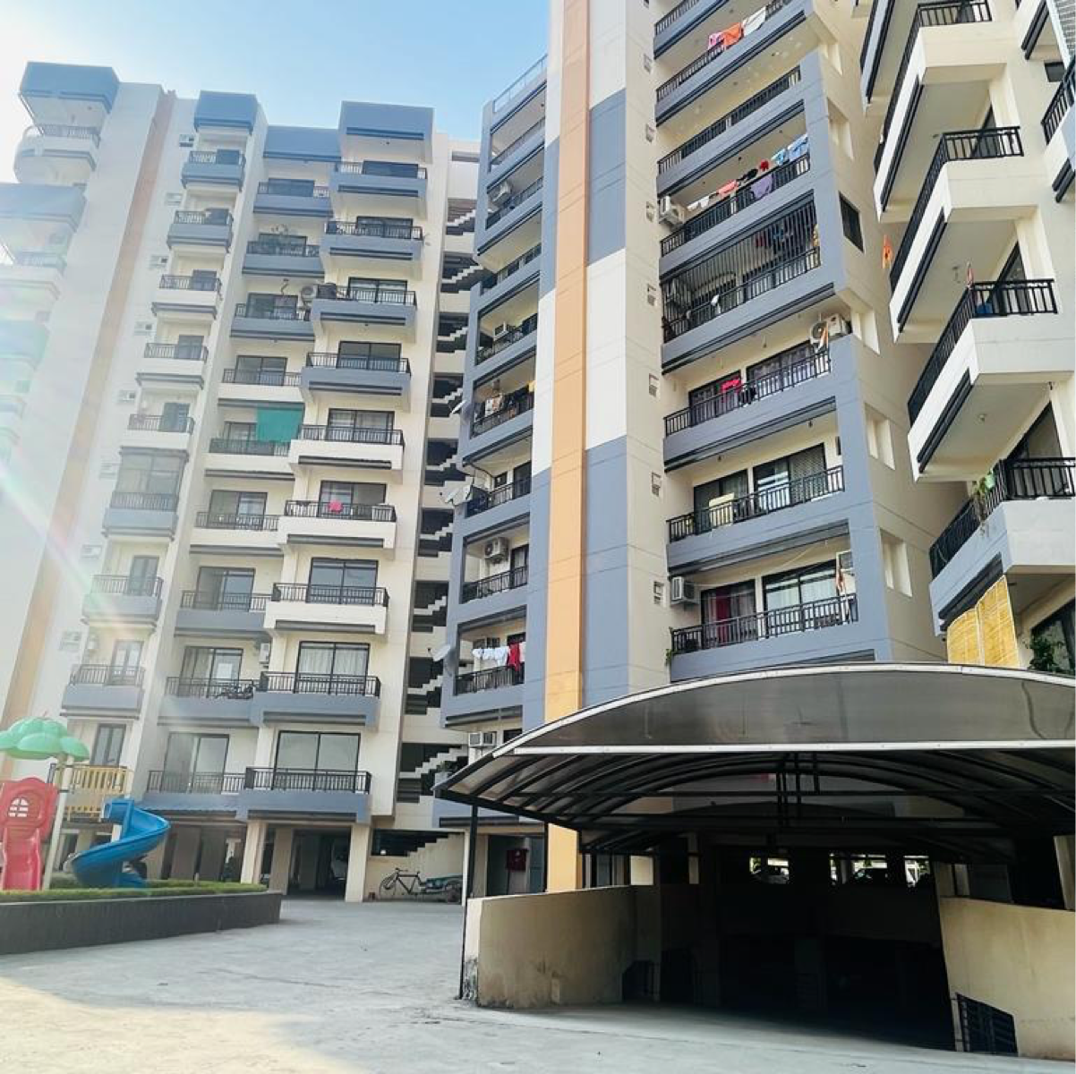 Resale 3 Bedroom 1917 Sq.Ft. Apartment in Ratan Galaxy, Lalbagh Lucknow ...
