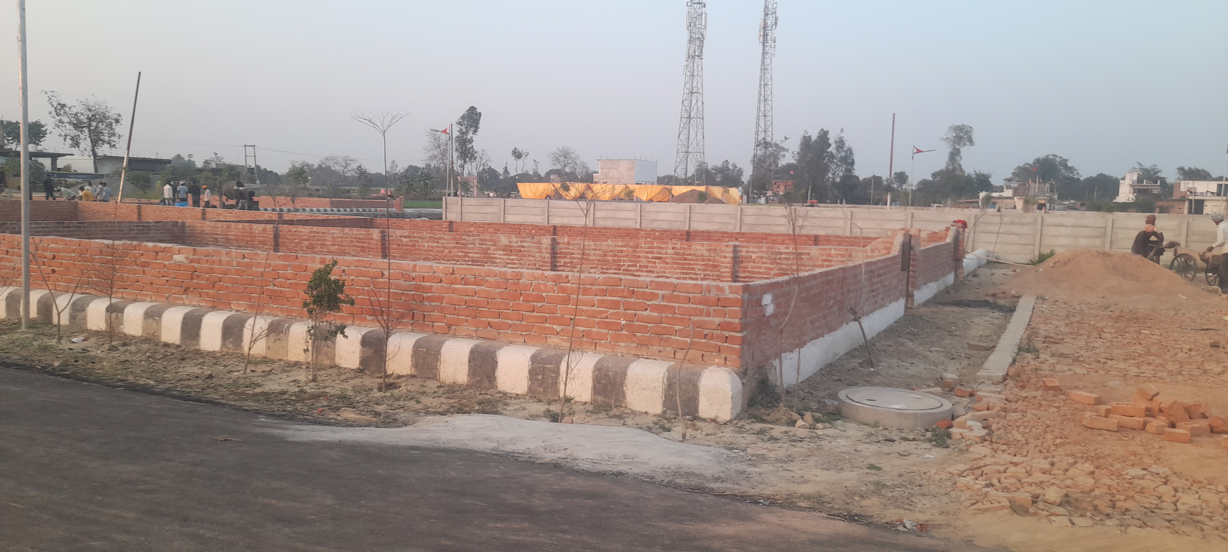 Resale 1256 Sq.Ft. Plot in Krishna Iscon Valley, Gosainganj Lucknow ...